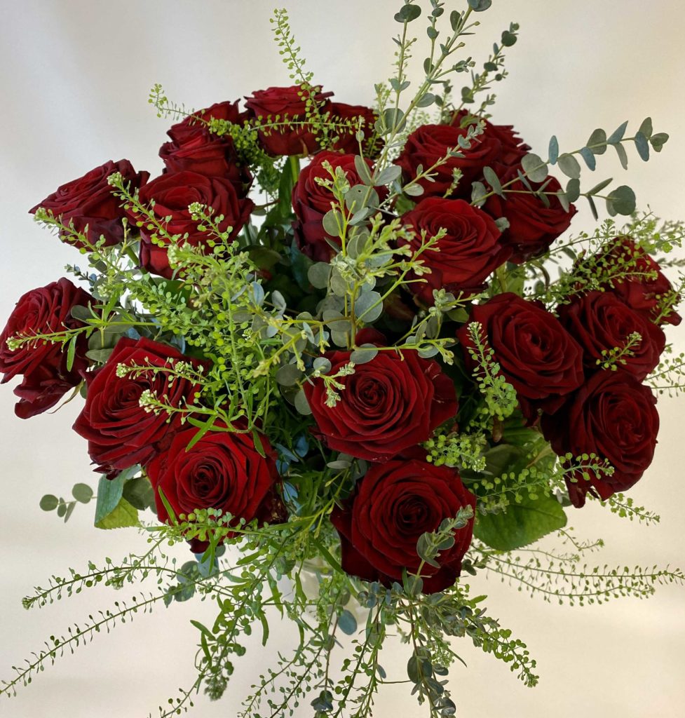 Livraison Bouquet de 20 roses rouges : Passion à Saint-Brieuc et Côtes ...